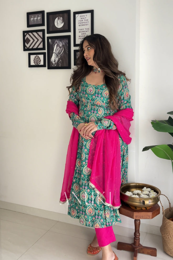 Buy Modern Sarees online | Shop Contemporary Sarees at Anuki.in