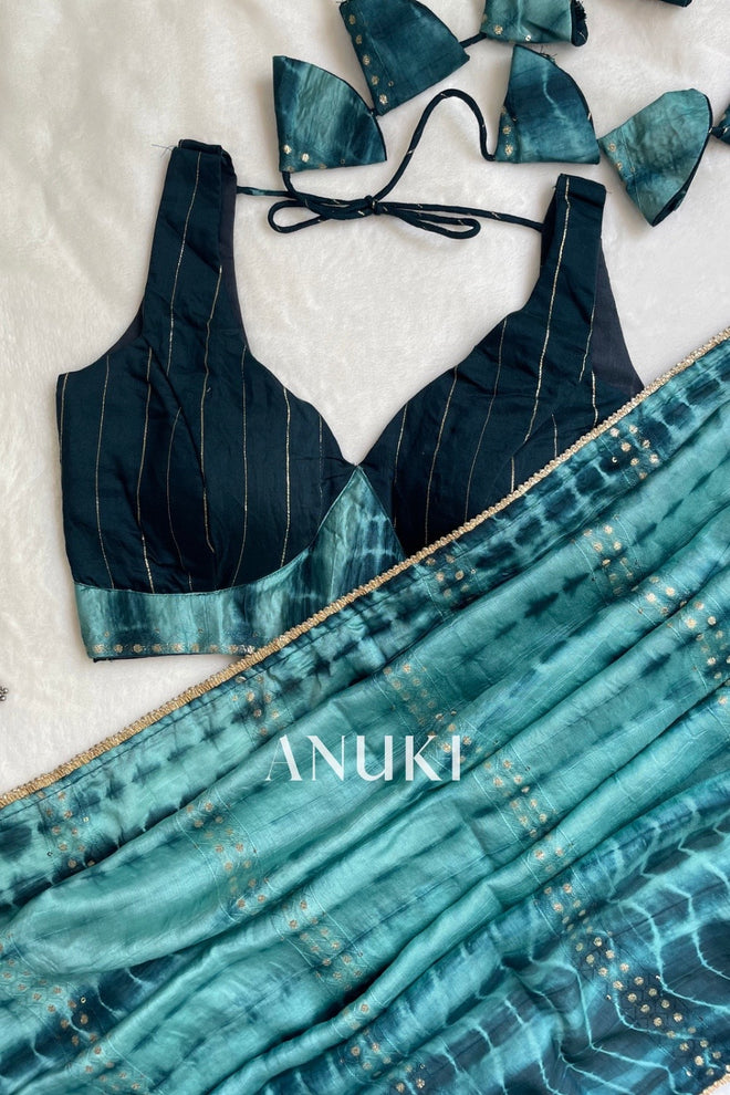 Buy Modern Sarees online | Shop Contemporary Sarees at Anuki.in